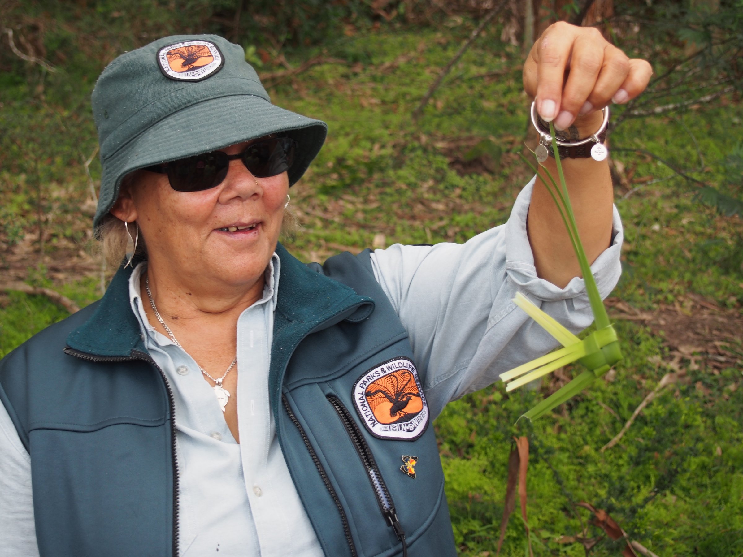 Walking Bundanon: Medicines and Bushtucker with Aunty Deidre — Bundanon